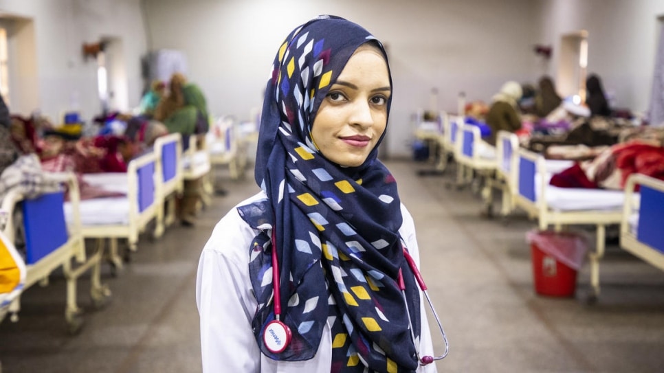 UNHCR: Afghan refugee doctor dares women and girls to dream